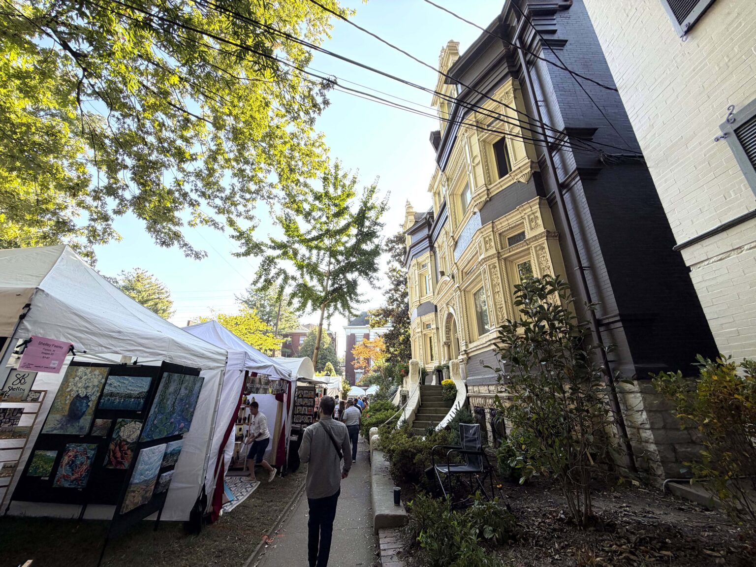 St. James Court Art Show - Louisville, Kentucky - Festival Guides and ...
